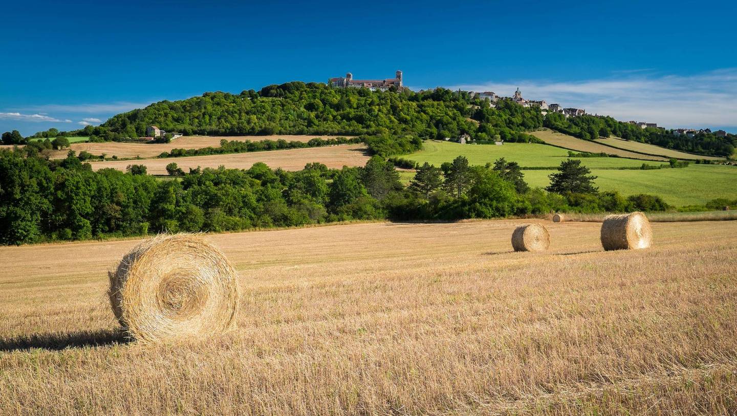 8 randonnées à explorer Morvan • Helloways 🌲